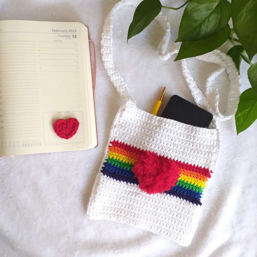 The Love Is Love Bag Crochet Pattern - Akamatra